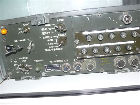 Radio Receiver R VRC Saumur Maquetland Com Le Monde De La Maquette