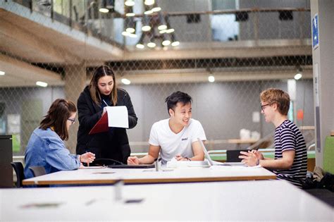 Fostering Student Interaction In Class Video