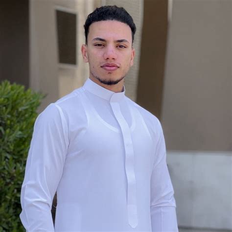 Y R Threads Say More