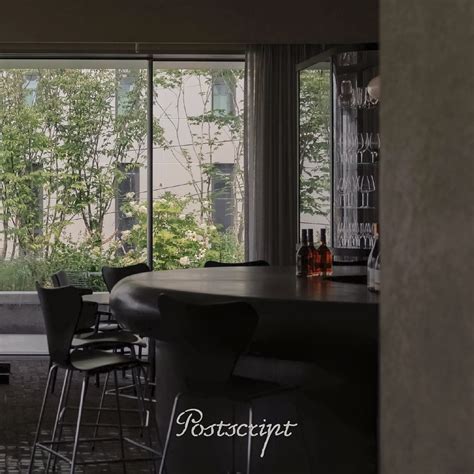 Bar Postscript 바포스트스크립트 바피에스 •menu• 풍성한 식사를 위해 애피타이저로 시작하기 좋은 플레이트를 두 가지 추천합니다 •cigarette