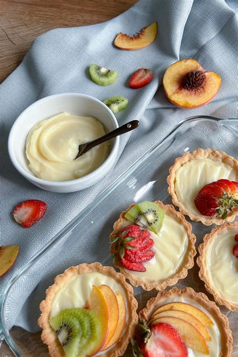 Mini Tartas De Crema Pastelera Al Limón Con Frutas Mini Tartas De Frutas Recetas Deliciosas