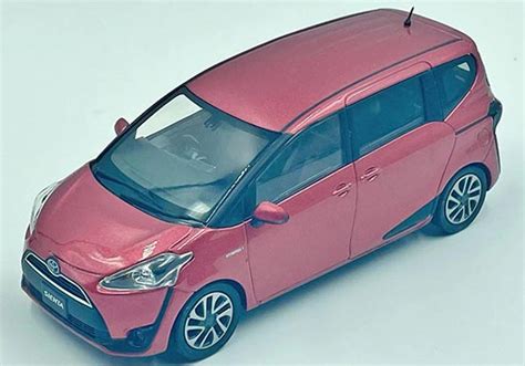 1 30 Scale Diecast Toyota Sienta Mpv Model [nb4t653] Ezbustoys Com