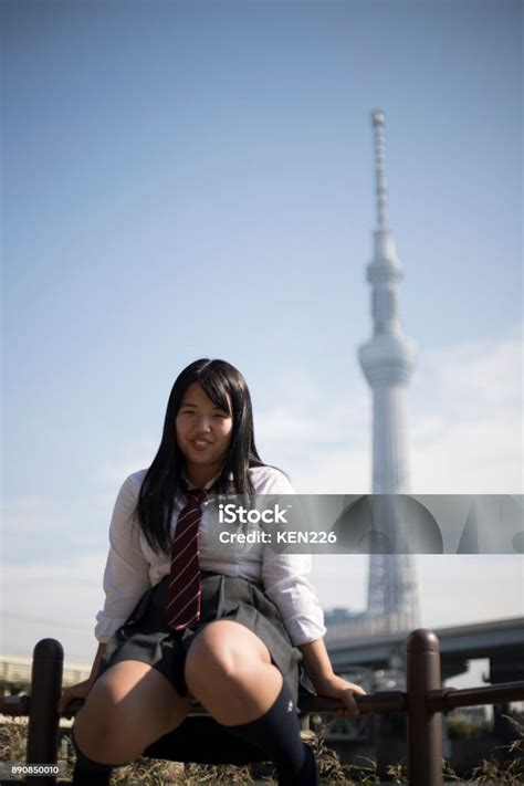 Linda Chica Japonesa Foto De Stock Y Más Banco De Imágenes De Adulto