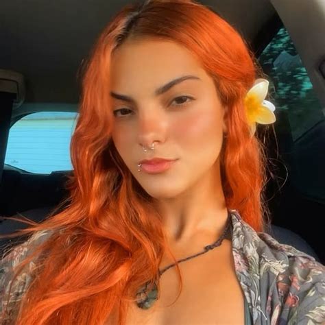 Anna Lua🧜🏻‍♀️ Annaluaalves • Instagram Photos And Videos