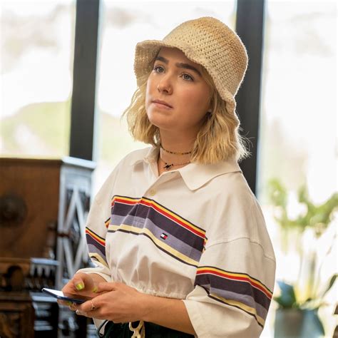 Haley Lu Richardson Movies 60 Photos Moonagedaydreamfilm