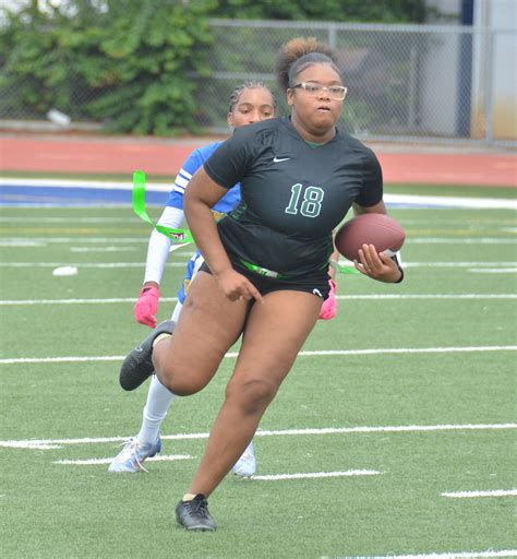 Crenshaw Defeats Dorsey In Inaugural Flag Football Rivalry Game Los