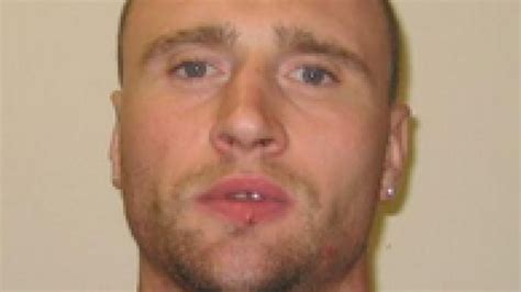 Sex Offender Spotted Naked In Residents Pool Arrested Fox 13 Seattle