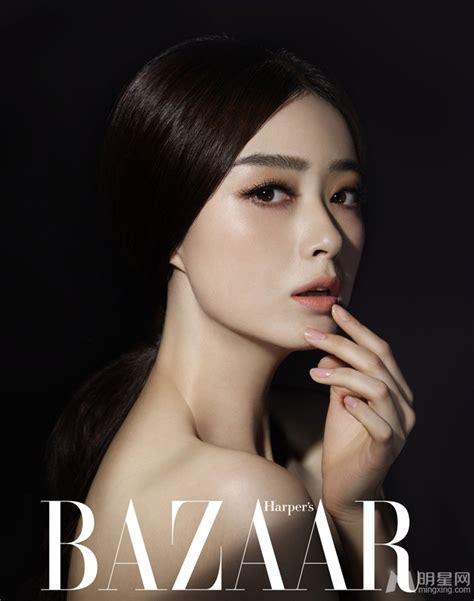 蒋欣时尚芭莎美妆大片 华妃娘娘唯美高贵