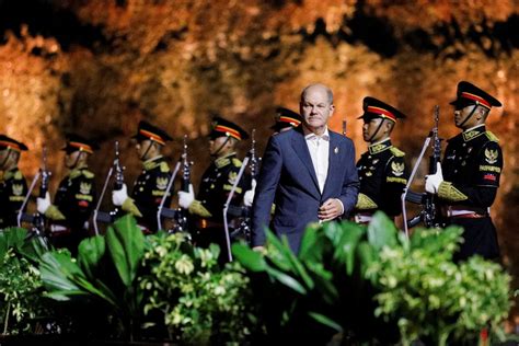 Los Líderes Del G20 Visten Las Camisas Tradicionales Indonesias En La