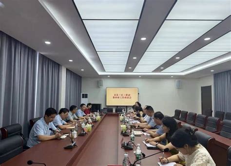 市委党校到我校召开教学科研工作座谈会 李建兵 进行 方面
