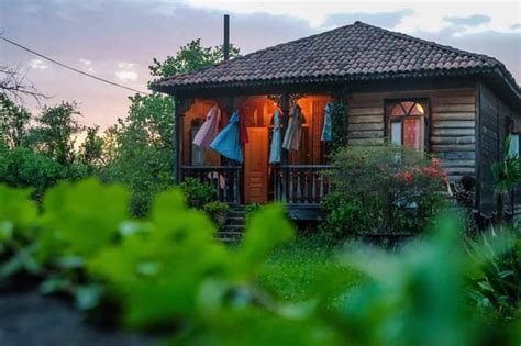 სოფლად მდებარე სახლების მიწის ნაკვეთების აგარაკების ყიდვა გაყიდვა