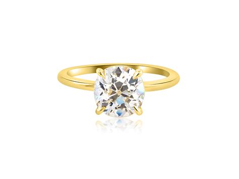 Emma Roberts Engagement Ring What To Know