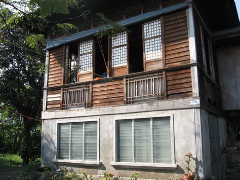 Estrella Larawan Ng Isang Lumang Bahay