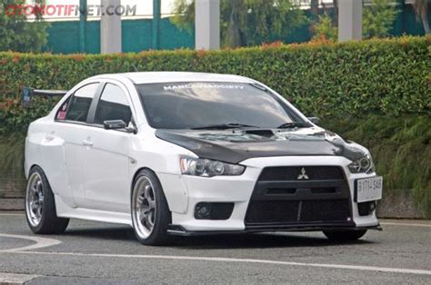 Mitsubishi Lancer Ex 2 0 Gt Dibikin Sangar Ala Evolution X Gsr