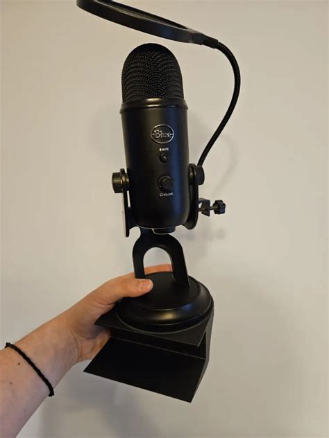 Blue Yeti Stand For 395mm Desk By Adeltne Makerworld Download Free 3d