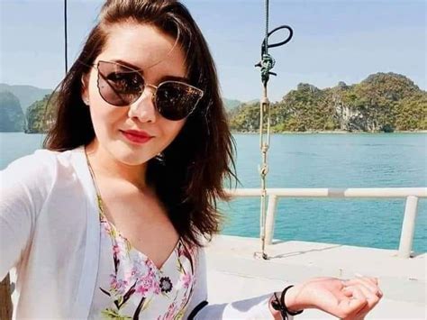 Л Ану Үжин гэх бүсгүй Actress Nara Narangerel T