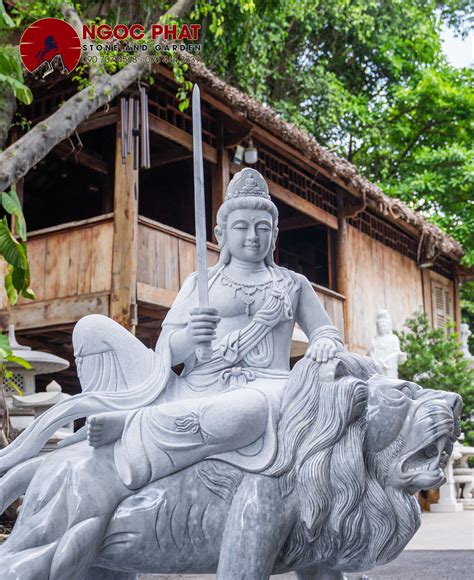 Tượng Văn Thù Sư Lợi Bồ Tát Cưỡi Sư Tử Bằng đá Tự Nhiên Nguyên Khối