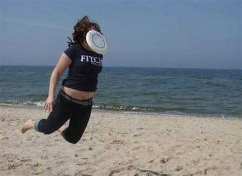 Extremely Embarrassing Moments Captured On Camera 20 Pics