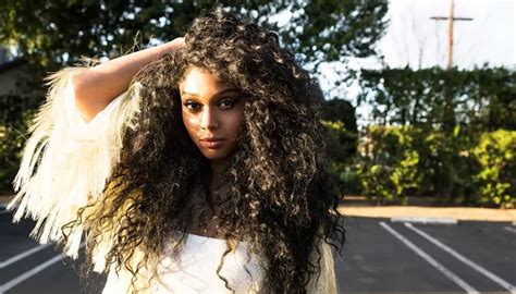 17 Celebrities Born In September 1998 You Shouldnt Miss Celebritycolumn