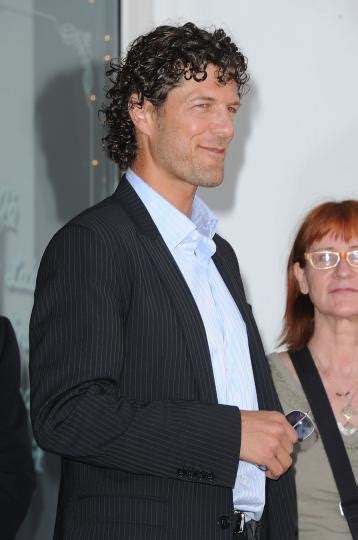 Шаная Туейн и Фредерик Тибо които намериха любовта след изневярата на половинките си 4 21