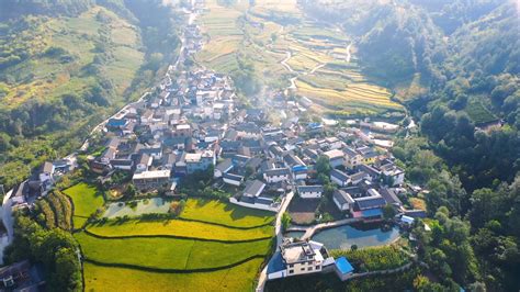 维西县描绘乡村振兴新画卷 香格里拉网