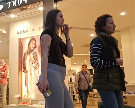 Super Sexy Brunette In Ultra Tight Grey Leggings Spandex Leggings Yoga Pants Forum