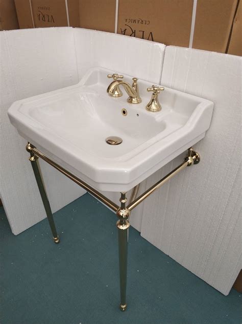 Tsc 201g อ่าง ขายึดทองเหลือง ชุดสะดือ ก๊อกน้ำผสม ร้านต้นข้าวโคมไฟ Toncawlamp