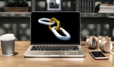 Insert Edit Delete Hyperlinks In Microsoft Word Featured Avantix Learning