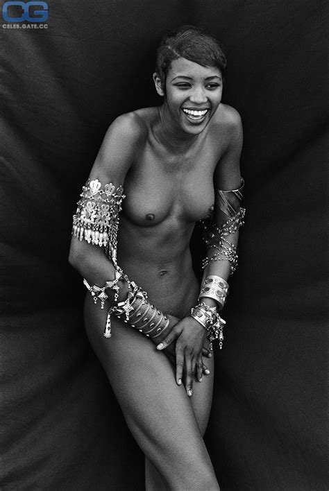 Naomi Campbell Nude Pictures Photos Playbabe Naked Topless Fappening