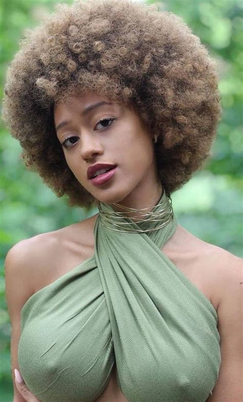 Pin By Zheer On Aesthetic Hair Beautiful Dark Skinned Women Most