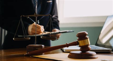 Minimising Weather Delays With A Construction Lawyer