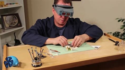 Ремонт наручных кварцевых часов Смотреть онлайн в поиске Яндекса по Видео