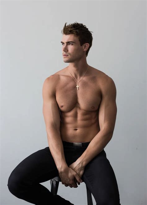 Adon Exclusive Model Alexander Command By Johnny Lu — Adon Mens