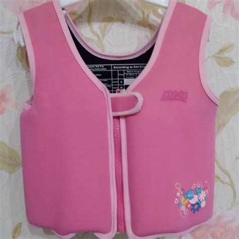 жилет для плавания детский Zoggs купить в Москве цена 1 000 руб дата размещения 23 01 2024