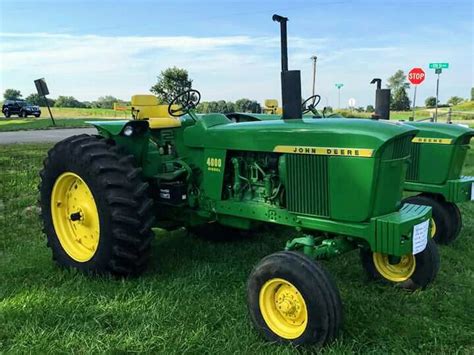 John Deere 4000 Compact Tractor
