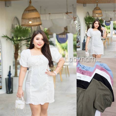 แบบใหม่ งานจริง พร้อมส่ง เดรสคอเหลี่ยม แขนตุ๊กตา รูดหน้าอก แต่งระบายชาย ผ้าคอตตอนลินิน ทรงสวย