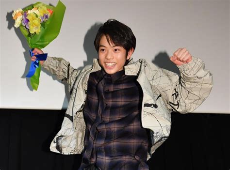 해연갤 일본연예 소야 이번에 상받고 역동적으로 기뻐하는 짤 추가됨