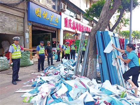 不惧酷暑“烤验” 维护城市“整洁” 渝北时报