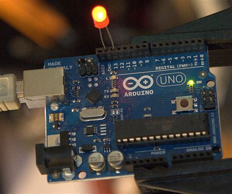 Holiday Projects With Raspberry Pi And Arduino Linux