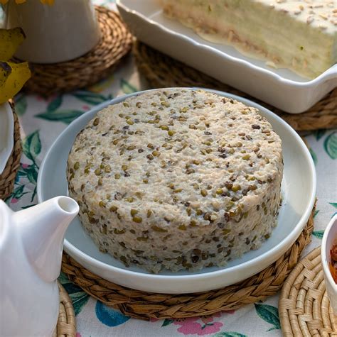 Simple මුහුණු පොතේ අහම්බයකින් දැක ඇණවුම් කර නිවසට ගෙන්වා ගත් රසවත් මුංඇට ඇතා කෑ මුංඇට තරමක