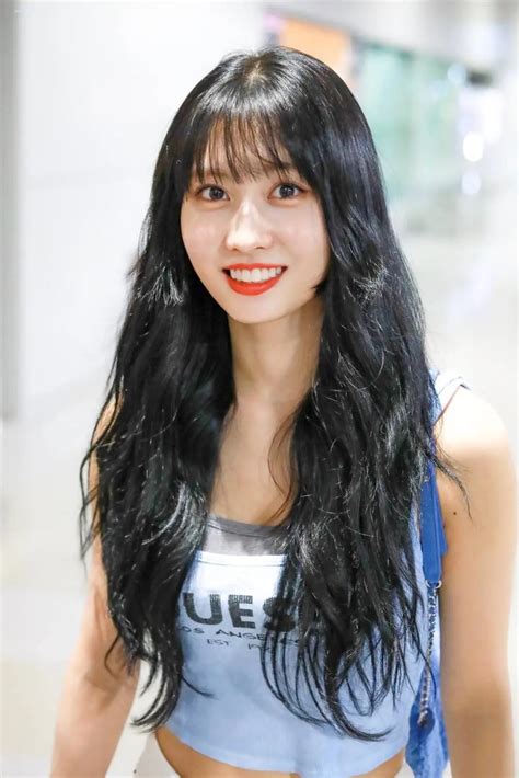 Discover More Like Momo Momo And Related Content Scrolller