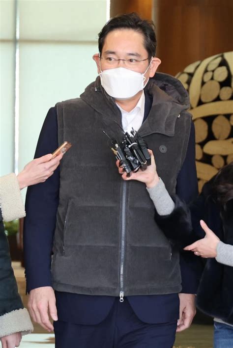 이재용 삼성전자 회장 9박 10일 동남아 출장서 귀국열심히 하겠다 아주경제