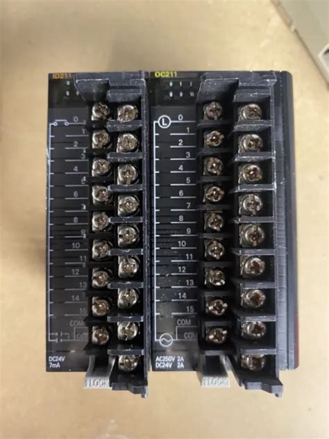 omron cj1w id211 digital input unit and omron cj1w oc211 output unit £