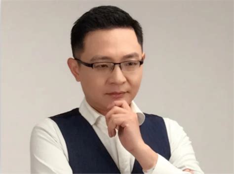 专家智库 说法会客厅栏目官网
