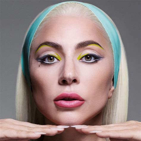 لیدی‌ گاگا از محصولات آرایشی جدیدش با نامی زیبا رونمایی کرد