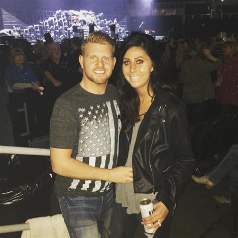 Teen Mom Chelsea Houskas Best Friend Brittnee Bawek Files For Divorce