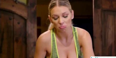 Hot Babes Brett And Kenzie Goes Scissor Sex And Fingering