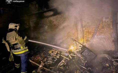 Унаслідок атаких ворожих БпЛА на Київщина загорівся ангар — новини Lb Ua портал новин Lb Ua