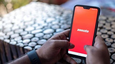 Zomato Joins Hands With Irctc For On Train Food Delivery Across 100