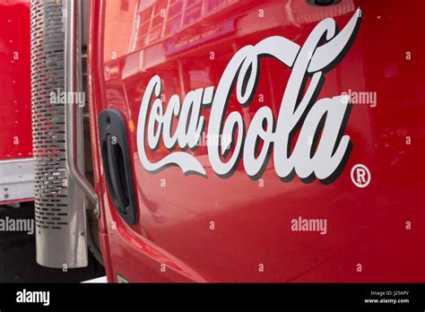 Coca Cola truck Stockfotografie - Alamy